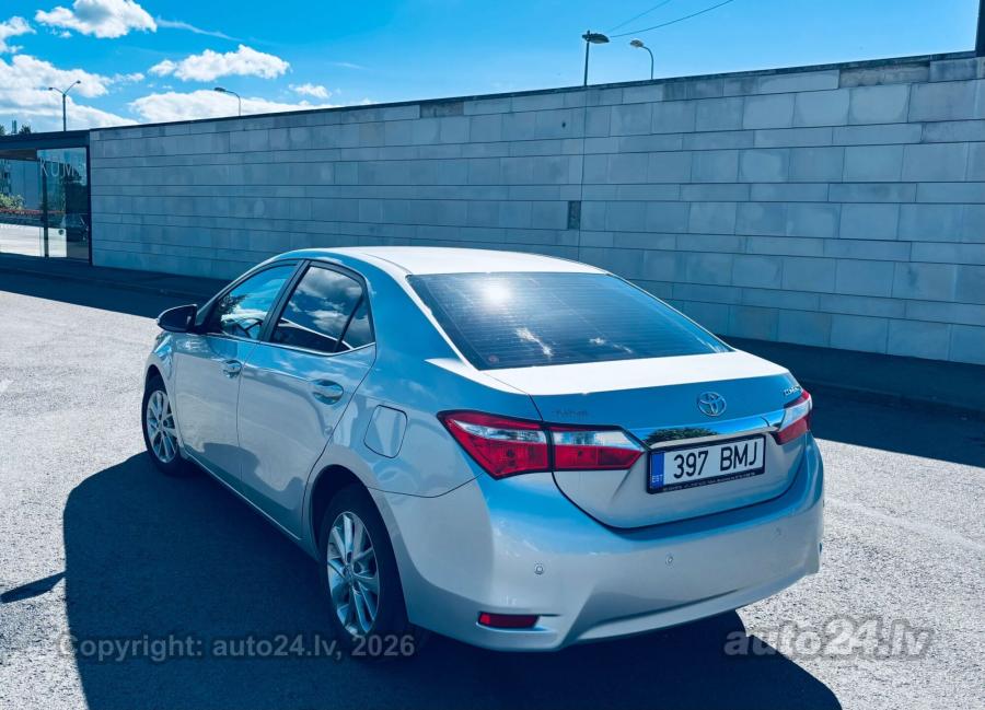 Grey Toyota Corolla 2014 in Tallinn, with an engine capacity of 1.60 L and mileage of 147 thousand km for 9700 €, photo 6 on AUTOMOTO.COM.LV