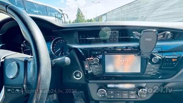 Grey Toyota Corolla 2014 in Tallinn, with an engine capacity of 1.60 L and mileage of 147 thousand km for 9700 €, photo 10 on AUTOMOTO.COM.LV