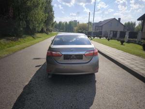 Grey Toyota Corolla 2014 in Salcininkai, with an engine capacity of 1.36 L and mileage of 170 thousand km for 5900 €, photo 10 on AUTOMOTO.COM.LV