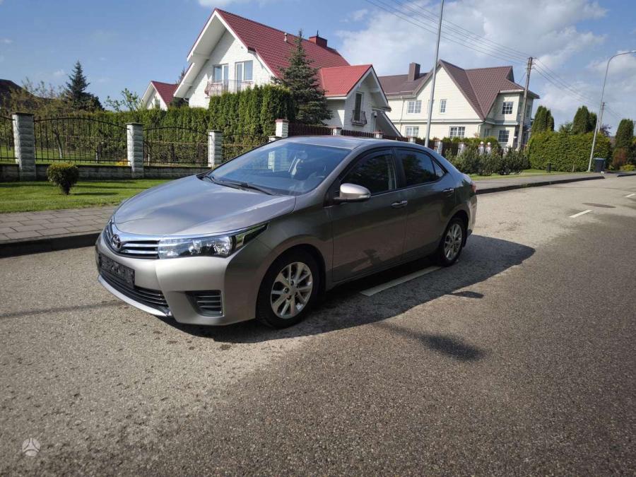 Grey Toyota Corolla 2014 in Salcininkai, with an engine capacity of 1.36 L and mileage of 170 thousand km for 5900 €, photo 13 on AUTOMOTO.COM.LV