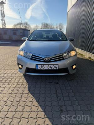 Pelēks Toyota Corolla 2014 Rīga, ar dzinēja tilpumu 1.60 L un nobraukumu 194 tūkst. km par 6999 €, foto  vietnē AUTOMOTO.COM.LV