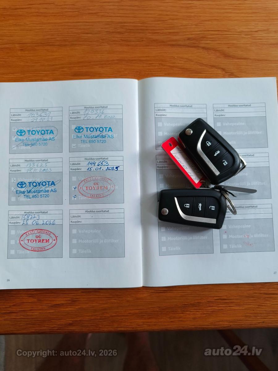 Серый Тойота Королла 2014 в Таллин, объемом двигателя 1.60 л и пробегом 170 тыс. км за 8000 €, фото 11 на AUTOMOTO.COM.LV