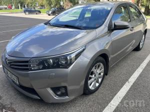Pelēks Toyota Corolla 2014 Rīga, ar dzinēja tilpumu 1.60 L un nobraukumu 252 tūkst. km par 6990 €, foto  vietnē AUTOMOTO.COM.LV