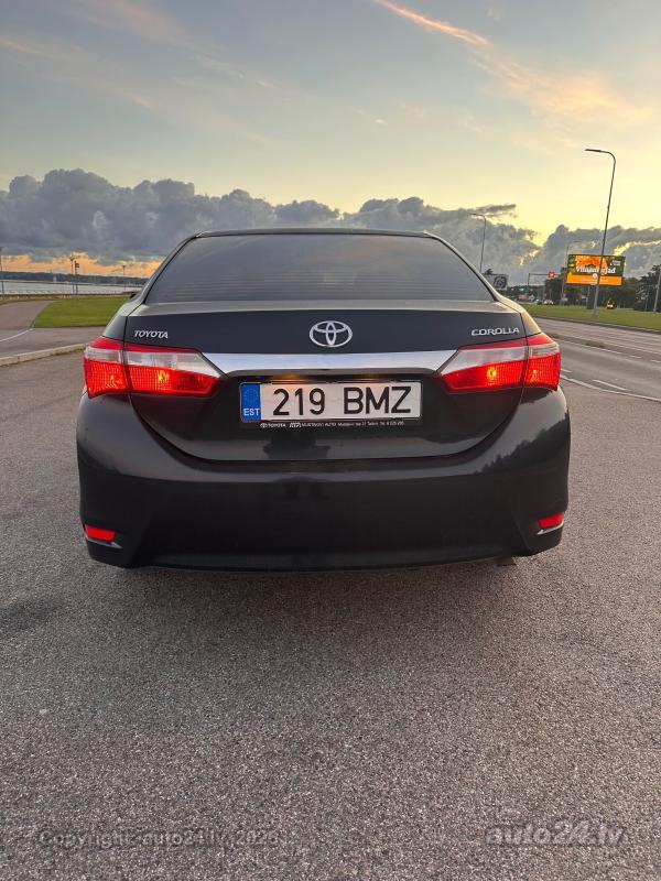 Toyota Corolla 2014 Tallina vietnē Pelēks Toyota Corolla 2014 Tallina, ar dzinēja tilpumu 1.60 L un nobraukumu 82 tūkst. km par 8700 €, foto 8 vietnē AUTOMOTO.COM.LV