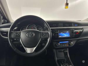 Pelēks Toyota Corolla 2015 Viļņa, ar dzinēja tilpumu 1.60 L un nobraukumu 156 tūkst. km par 8500 €, foto 12 vietnē AUTOMOTO.COM.LV