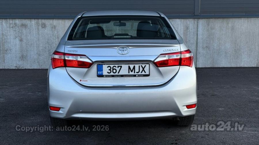 Pelēks Toyota Corolla 2015 Tallina, ar dzinēja tilpumu 1.60 L un nobraukumu 128 tūkst. km par 10900 €, foto 8 vietnē AUTOMOTO.COM.LV