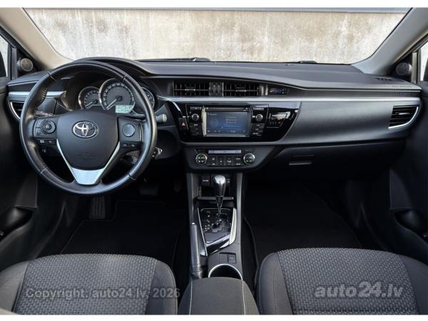 Grey Toyota Corolla 2015 in Tallinn, with an engine capacity of 1.60 L and mileage of 128 thousand km for 10900 €, photo 9 on AUTOMOTO.COM.LV