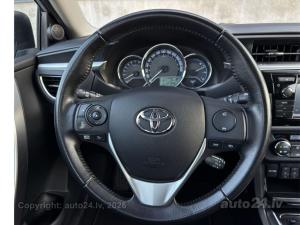 Pelēks Toyota Corolla 2015 Tallina, ar dzinēja tilpumu 1.60 L un nobraukumu 128 tūkst. km par 10900 €, foto 11 vietnē AUTOMOTO.COM.LV