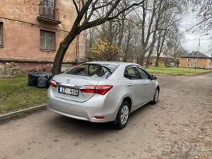 Pelēks Toyota Corolla 2015 Rīga, ar dzinēja tilpumu 1.60 L un nobraukumu 285 tūkst. km par 5400 €, foto 4 vietnē AUTOMOTO.COM.LV