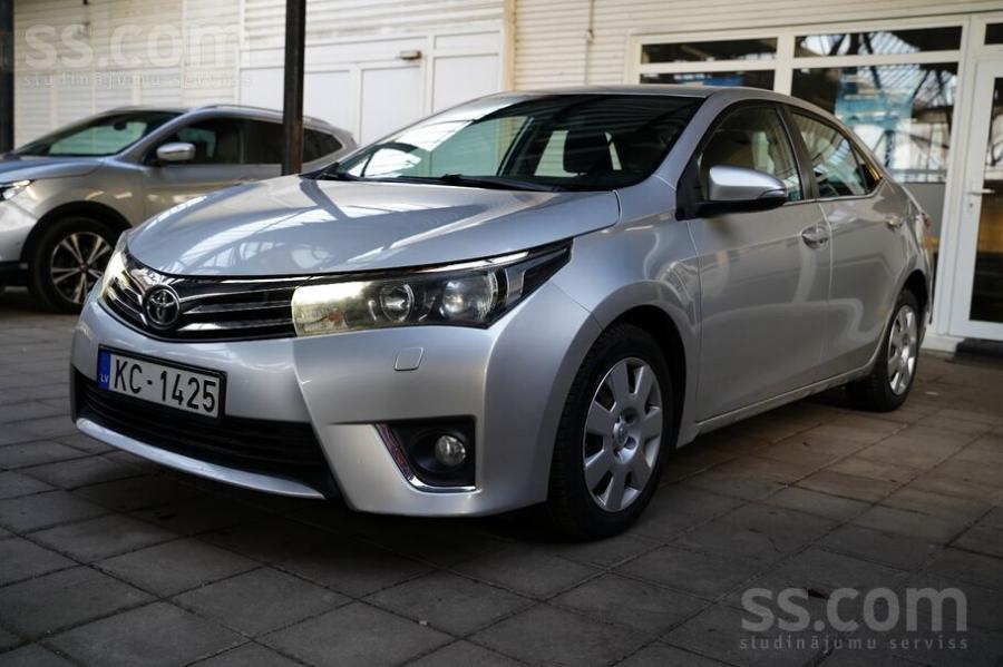 Pelēks Toyota Corolla 2015 Rīga, ar dzinēja tilpumu 1.60 L un nobraukumu 222 tūkst. km par 6000 €, foto 3 vietnē AUTOMOTO.COM.LV