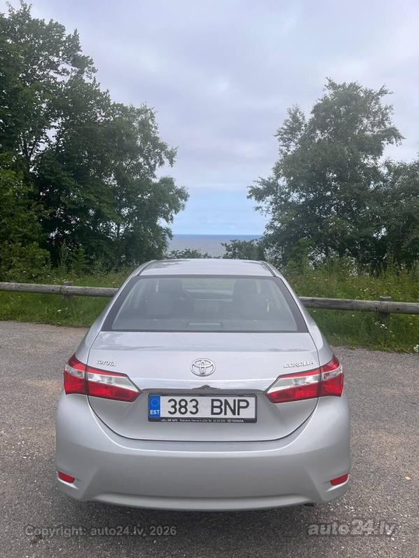 Pelēks Toyota Corolla 2015 Kohtla-Jerve, ar dzinēja tilpumu 1.40 L un nobraukumu 207 tūkst. km par 8300 €, foto 4 vietnē AUTOMOTO.COM.LV