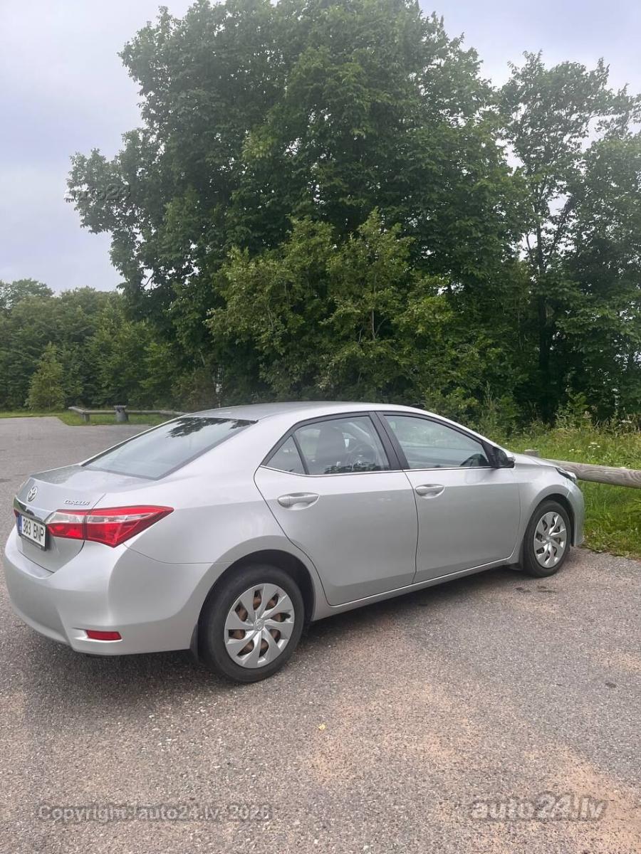 Pelēks Toyota Corolla 2015 Kohtla-Jerve, ar dzinēja tilpumu 1.40 L un nobraukumu 207 tūkst. km par 8300 €, foto 6 vietnē AUTOMOTO.COM.LV