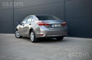 Pelēks Toyota Corolla 2015 Rīga, ar dzinēja tilpumu 1.60 L un nobraukumu 126 tūkst. km par 7495 €, foto 4 vietnē AUTOMOTO.COM.LV