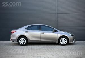 Pelēks Toyota Corolla 2015 Rīga, ar dzinēja tilpumu 1.60 L un nobraukumu 126 tūkst. km par 7495 €, foto 6 vietnē AUTOMOTO.COM.LV