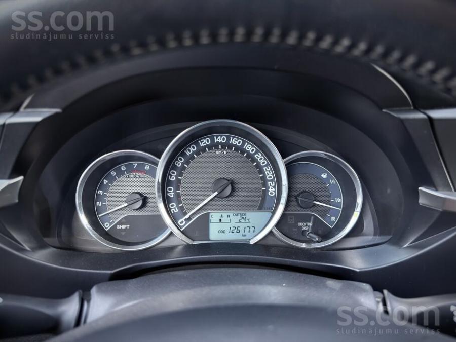 Pelēks Toyota Corolla 2015 Rīga, ar dzinēja tilpumu 1.60 L un nobraukumu 126 tūkst. km par 7495 €, foto 9 vietnē AUTOMOTO.COM.LV