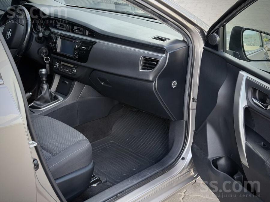 Pelēks Toyota Corolla 2015 Rīga, ar dzinēja tilpumu 1.60 L un nobraukumu 126 tūkst. km par 7495 €, foto 19 vietnē AUTOMOTO.COM.LV