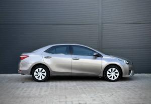 Grey Toyota Corolla 2015 in Riga, with an engine capacity of 1.60 L and mileage of 126 thousand km for 7495 €, photo 6 on AUTOMOTO.COM.LV