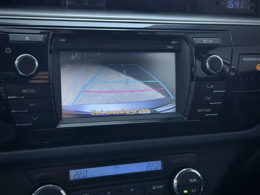 Grey Toyota Corolla 2015 in Riga, with an engine capacity of 1.60 L and mileage of 126 thousand km for 7495 €, photo 15 on AUTOMOTO.COM.LV