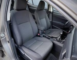 Grey Toyota Corolla 2015 in Riga, with an engine capacity of 1.60 L and mileage of 126 thousand km for 7495 €, photo 20 on AUTOMOTO.COM.LV