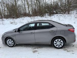Grey Toyota Corolla 2016 in Vilnius, with an engine capacity of 1.60 L and mileage of 312 thousand km for 6900 €, photo 7 on AUTOMOTO.COM.LV