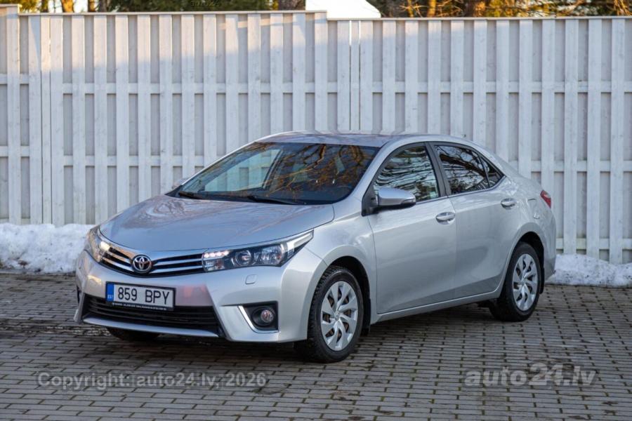 Pelēks Toyota Corolla 2016 Tallina, ar dzinēja tilpumu 1.60 L un nobraukumu 129 tūkst. km par 10500 €, foto 2 vietnē AUTOMOTO.COM.LV
