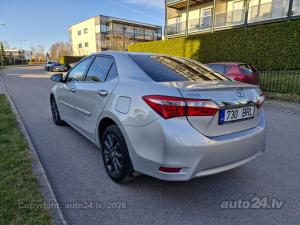 Grey Toyota Corolla 2016 in Tallinn, with an engine capacity of 1.60 L and mileage of 120 thousand km for 11200 €, photo 8 on AUTOMOTO.COM.LV