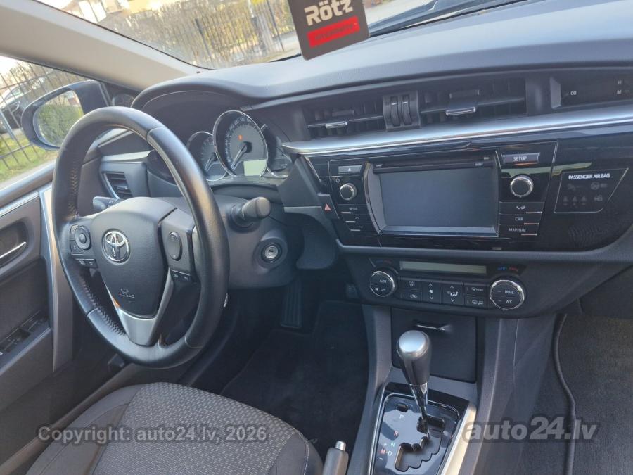 Grey Toyota Corolla 2016 in Tallinn, with an engine capacity of 1.60 L and mileage of 120 thousand km for 11200 €, photo 13 on AUTOMOTO.COM.LV