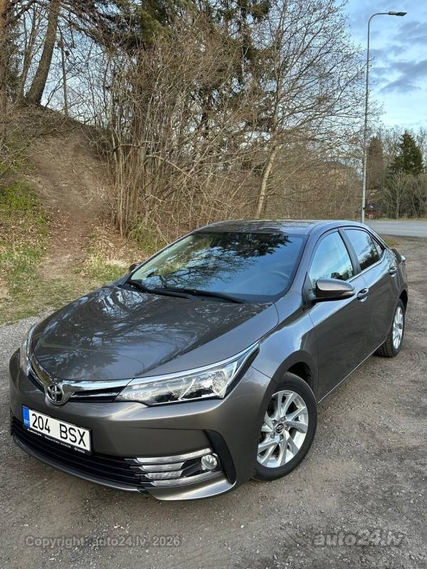 Серый Тойота Королла 2016 в Таллин, объемом двигателя 1.60 л и пробегом 95 тыс. км за 13490 €, фото 1 на AUTOMOTO.COM.LV