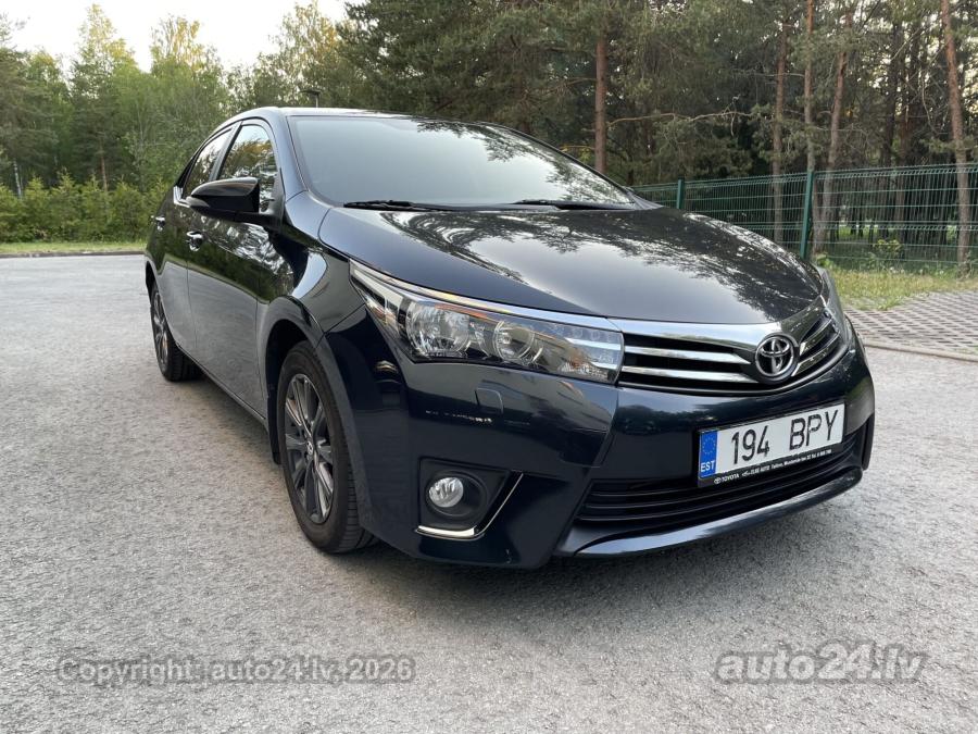 Grey Toyota Corolla 2016 in Tallinn, with an engine capacity of 1.60 L and mileage of 137 thousand km for 11500 €, photo 3 on AUTOMOTO.COM.LV