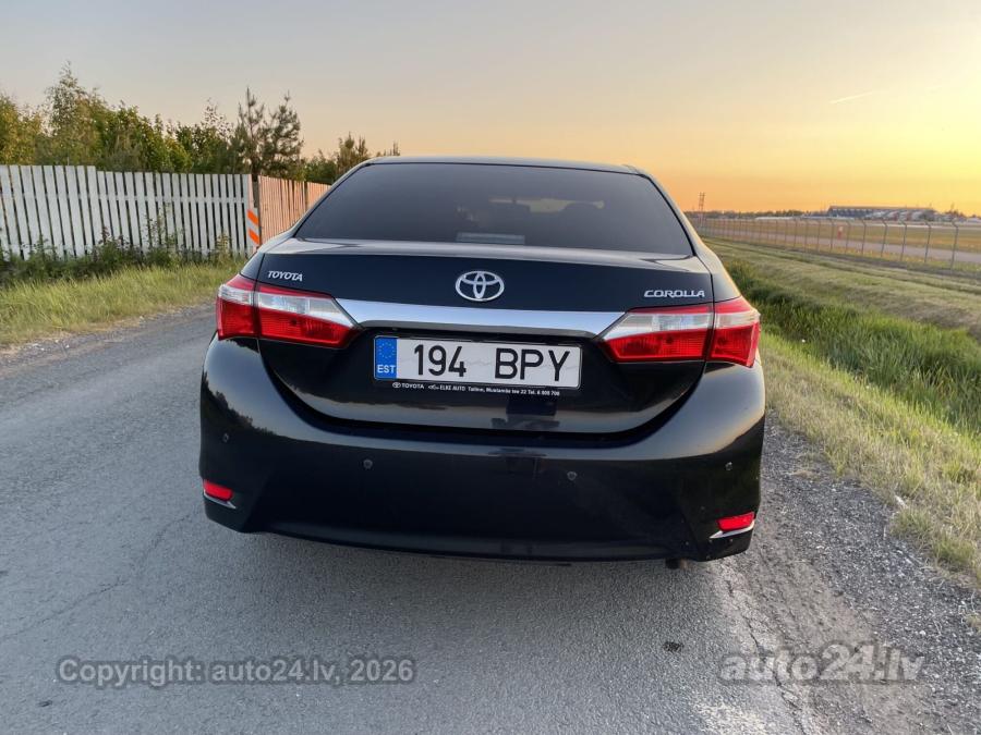 Grey Toyota Corolla 2016 in Tallinn, with an engine capacity of 1.60 L and mileage of 137 thousand km for 11500 €, photo 7 on AUTOMOTO.COM.LV
