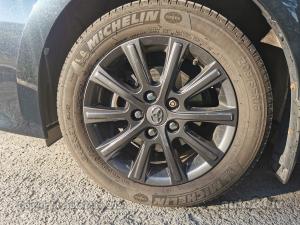 Grey Toyota Corolla 2016 in Tallinn, with an engine capacity of 1.60 L and mileage of 137 thousand km for 11500 €, photo 12 on AUTOMOTO.COM.LV