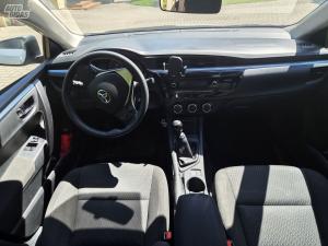 Grey Toyota Corolla 2016 in Vilnius, with an engine capacity of 1.60 L and mileage of 139 thousand km for 10000 €, photo 6 on AUTOMOTO.COM.LV