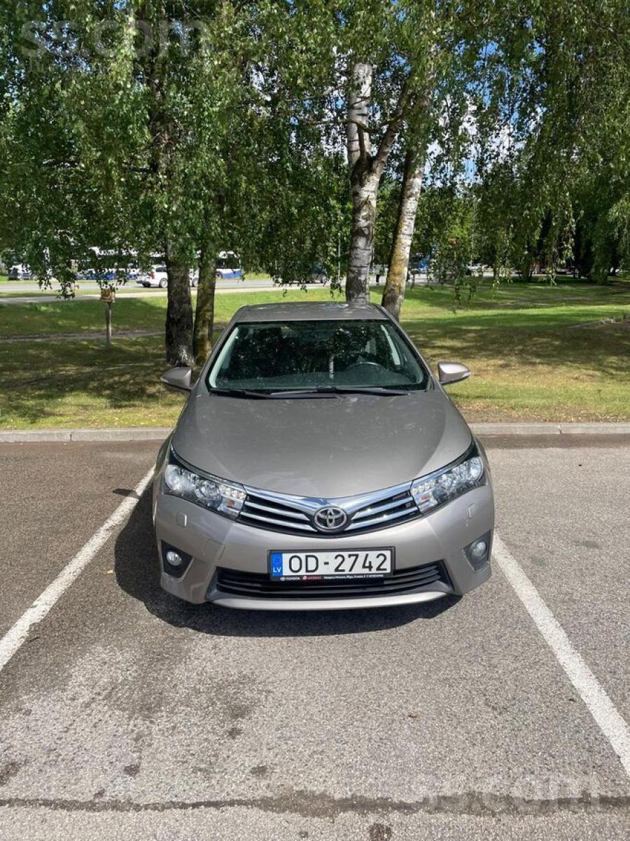 Pelēks Toyota Corolla 2016 Rīga, ar dzinēja tilpumu 1.60 L un nobraukumu 341 tūkst. km par 5390 €, foto 4 vietnē AUTOMOTO.COM.LV