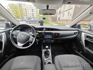 Pelēks Toyota Corolla 2016 Rīga, ar dzinēja tilpumu 1.60 L un nobraukumu 115 tūkst. km par 8500 €, foto 6 vietnē AUTOMOTO.COM.LV