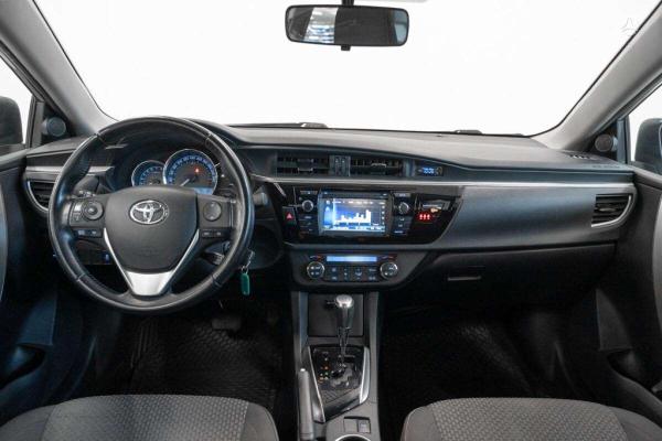Pelēks Toyota Corolla 2016 Viļņa, ar dzinēja tilpumu 1.60 L un nobraukumu 143 tūkst. km par 10500 €, foto 8 vietnē AUTOMOTO.COM.LV