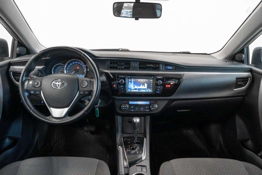 Pelēks Toyota Corolla 2016 Viļņa, ar dzinēja tilpumu 1.60 L un nobraukumu 143 tūkst. km par 10500 €, foto 9 vietnē AUTOMOTO.COM.LV
