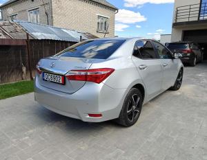 Grey Toyota Corolla 2016 in Siauliai, with an engine capacity of 1.60 L and mileage of 115 thousand km for 9900 €, photo 4 on AUTOMOTO.COM.LV