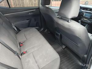 Grey Toyota Corolla 2016 in Siauliai, with an engine capacity of 1.60 L and mileage of 115 thousand km for 9900 €, photo 7 on AUTOMOTO.COM.LV