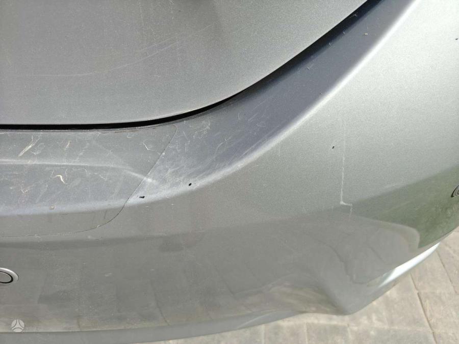 Grey Toyota Corolla 2016 in Siauliai, with an engine capacity of 1.60 L and mileage of 115 thousand km for 9900 €, photo 14 on AUTOMOTO.COM.LV
