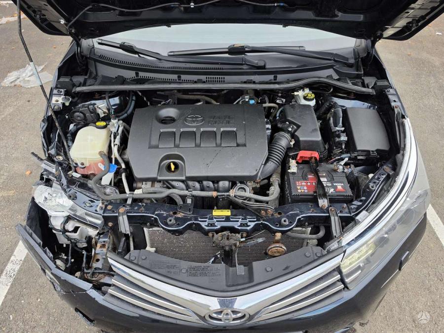 Pelēks Toyota Corolla 2016 Kauņa, ar dzinēja tilpumu 1.60 L un nobraukumu 183 tūkst. km par 4700 €, foto 14 vietnē AUTOMOTO.COM.LV
