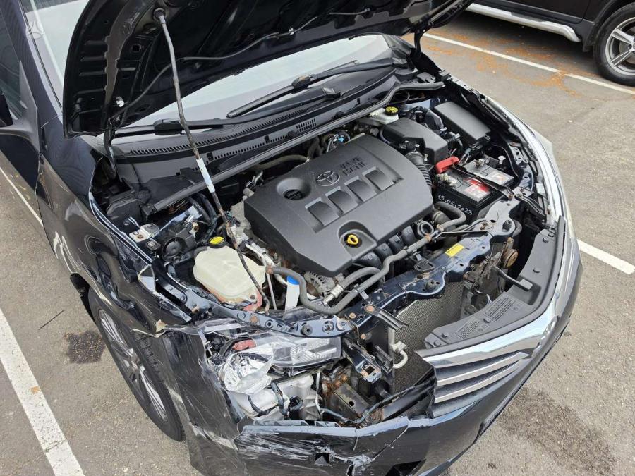 Pelēks Toyota Corolla 2016 Kauņa, ar dzinēja tilpumu 1.60 L un nobraukumu 183 tūkst. km par 4700 €, foto 15 vietnē AUTOMOTO.COM.LV
