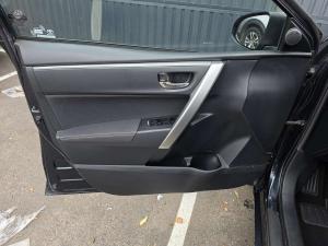 Pelēks Toyota Corolla 2016 Kauņa, ar dzinēja tilpumu 1.60 L un nobraukumu 183 tūkst. km par 4700 €, foto 20 vietnē AUTOMOTO.COM.LV