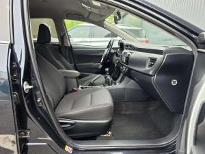 Pelēks Toyota Corolla 2016 Kauņa, ar dzinēja tilpumu 1.60 L un nobraukumu 183 tūkst. km par 4700 €, foto 28 vietnē AUTOMOTO.COM.LV