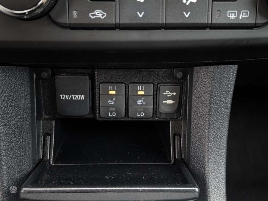 Pelēks Toyota Corolla 2016 Kauņa, ar dzinēja tilpumu 1.60 L un nobraukumu 183 tūkst. km par 4700 €, foto 34 vietnē AUTOMOTO.COM.LV