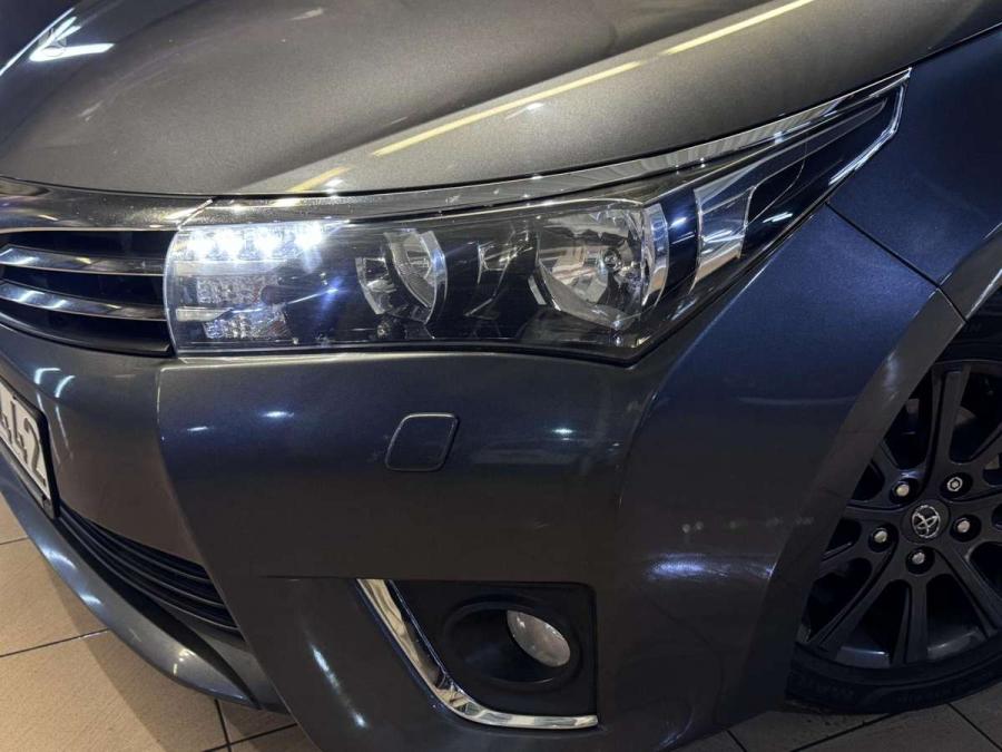 Grey Toyota Corolla 2016 in Vilnius, with an engine capacity of 1.60 L and mileage of 92 thousand km for 10450 €, photo 4 on AUTOMOTO.COM.LV