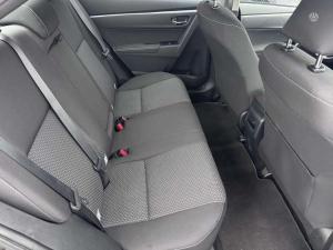 Grey Toyota Corolla 2016 in Vilnius, with an engine capacity of 1.60 L and mileage of 92 thousand km for 10450 €, photo 11 on AUTOMOTO.COM.LV