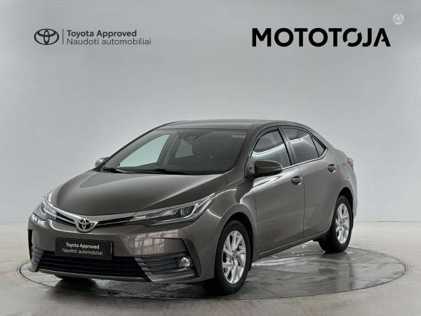 Grey Toyota Corolla 2017 in Vilnius, with an engine capacity of 1.60 L and mileage of 139 thousand km for 10900 €, photo 1 on AUTOMOTO.COM.LV