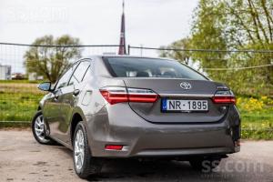 Pelēks Toyota Corolla 2017 Rīga, ar dzinēja tilpumu 1.40 L un nobraukumu 248 tūkst. km par 8990 €, foto 8 vietnē AUTOMOTO.COM.LV