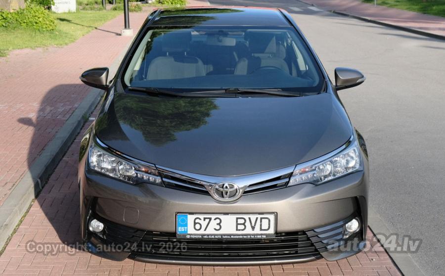 Pelēks Toyota Corolla 2017 Tallina, ar dzinēja tilpumu 1.60 L un nobraukumu 83 tūkst. km par 13399 €, foto 7 vietnē AUTOMOTO.COM.LV