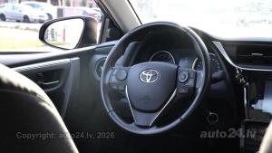 Pelēks Toyota Corolla 2017 Tallina, ar dzinēja tilpumu 1.60 L un nobraukumu 83 tūkst. km par 13399 €, foto 13 vietnē AUTOMOTO.COM.LV